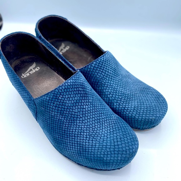 Dansko | Shoes | Dansko Blue Leather Croc Embossed Comfort Platform ...